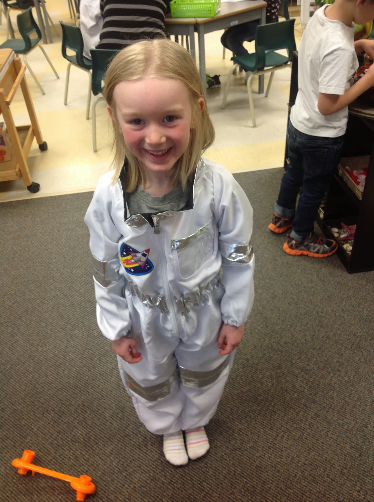 Kindergarten Tales : Space Inquiry